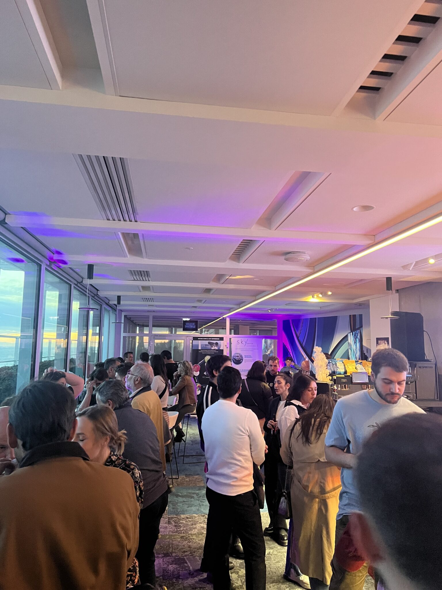 Le Garage Comedy Club de Marseille à 135 mètres de haut